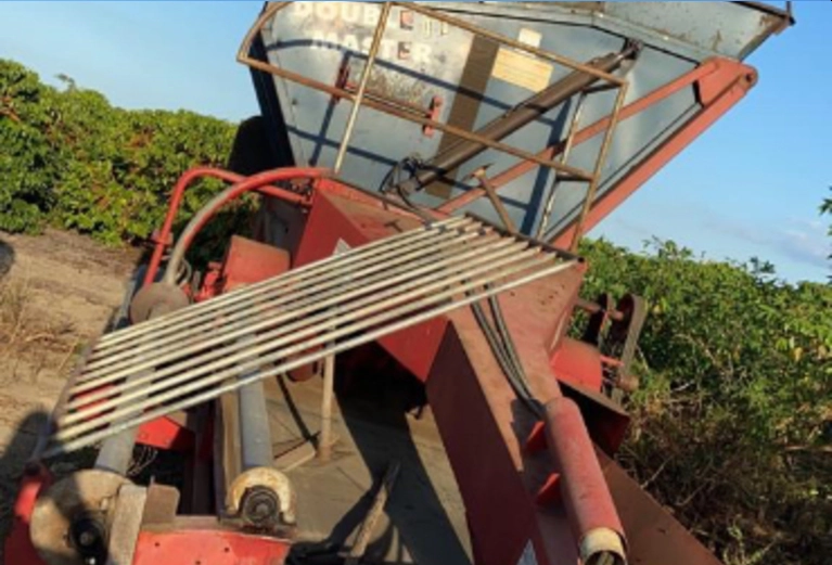 Colheitadeira de Café Double Master 2 em Sooretama ES à venda. 690766