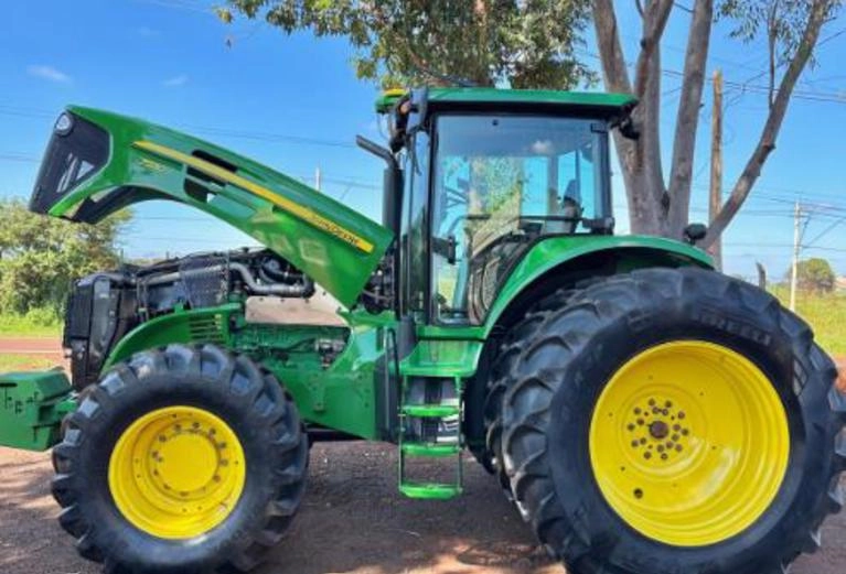Trator John Deere 7230J em Ituverava SP à venda. Compre direto 867286
