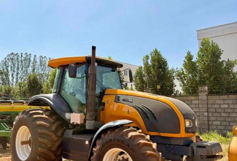 Trator Valtra bt 170 em Uberaba MG à venda. Compre direto 889431
