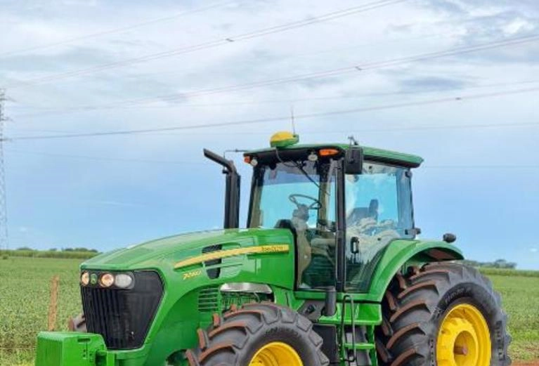 Trator John Deere 7230J em Ituverava SP à venda. Compre direto 908527