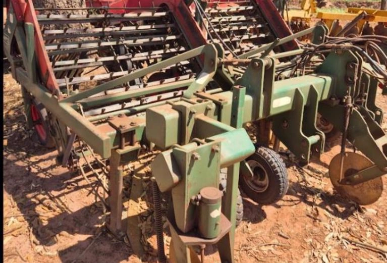 Arrancador de Amendoim Kmc em Jaboticabal SP à venda. Compre 888902